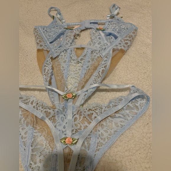For Love And Lemons | Tops | For Love And Lemons New Butterfly Lace ...